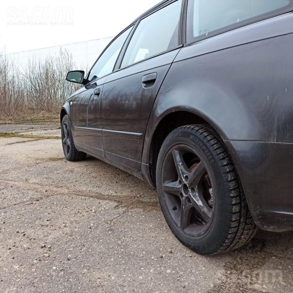 Melns Audi A4 2007 Daugavpils, ar dzinēja tilpumu 1.90 L un nobraukumu 0 tūkst. km par 2500 €, foto 8 vietnē AUTOMOTO.COM.LV