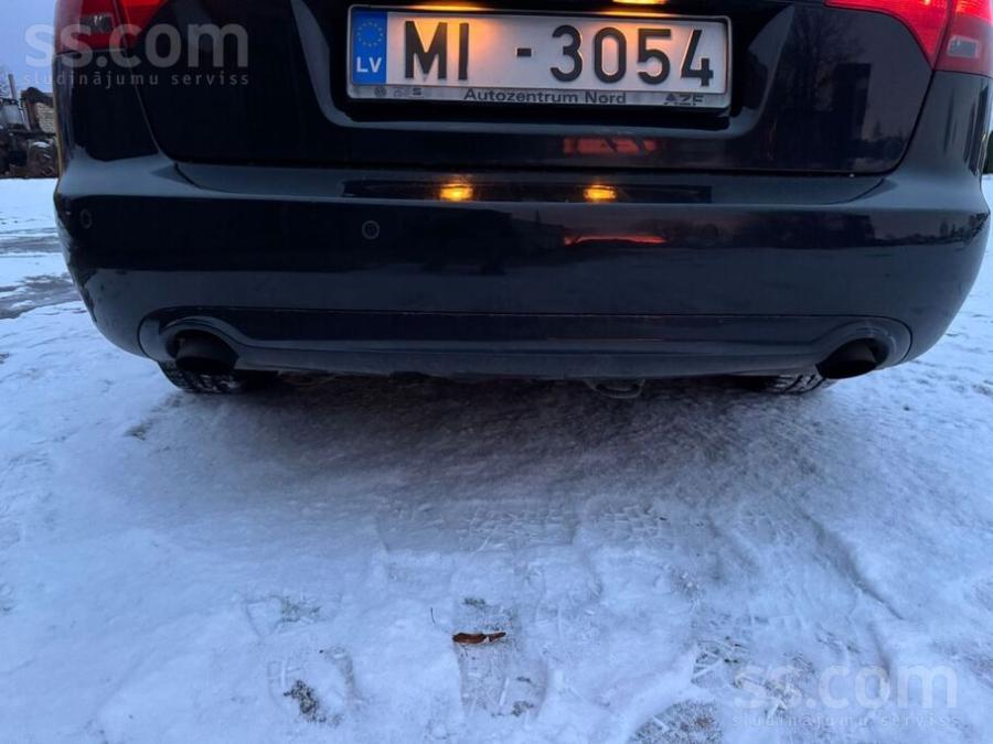 Melns Audi A4 2007 Rīga, ar dzinēja tilpumu 2.00 L un nobraukumu 324 tūkst. km par 1500 €, foto 5 vietnē AUTOMOTO.COM.LV