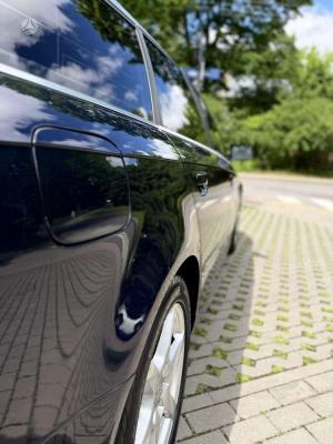 Black Audi A4 2007 in Vilnius, with an engine capacity of 2.00 L and mileage of 285 thousand km for 3450 €, photo 9 on AUTOMOTO.COM.LV