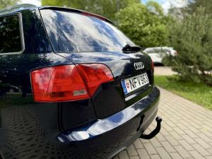 Black Audi A4 2007 in Vilnius, with an engine capacity of 2.00 L and mileage of 285 thousand km for 3450 €, photo 12 on AUTOMOTO.COM.LV