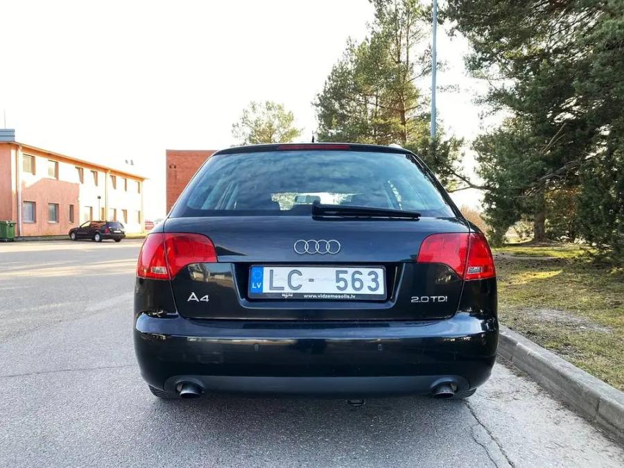Black Audi A4 2007 in Cesis, with an engine capacity of 2.00 L and mileage of 262 thousand km for 3699 €, photo 12 on AUTOMOTO.COM.LV