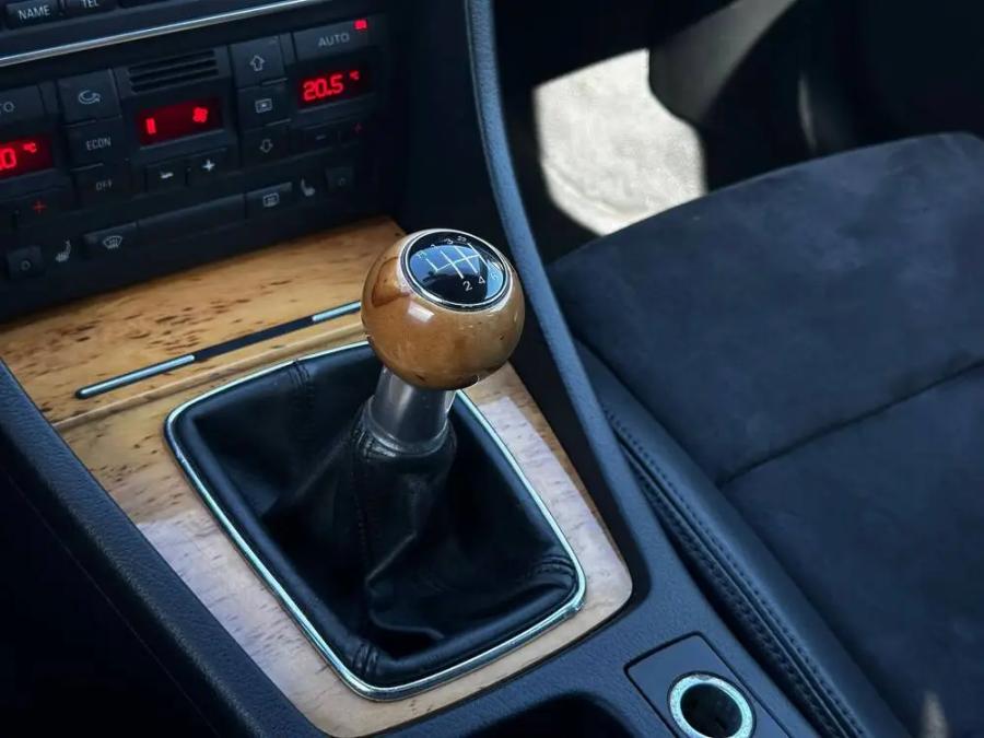 Melns Audi A4 2007 Jelgava, ar dzinēja tilpumu 2.00 L un nobraukumu 310 tūkst. km par 3590 €, foto 22 vietnē AUTOMOTO.COM.LV