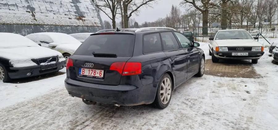Melns Audi A4 2007 Valmiera, ar dzinēja tilpumu 2.70 L un nobraukumu 433 tūkst. km par 2500 €, foto 4 vietnē AUTOMOTO.COM.LV