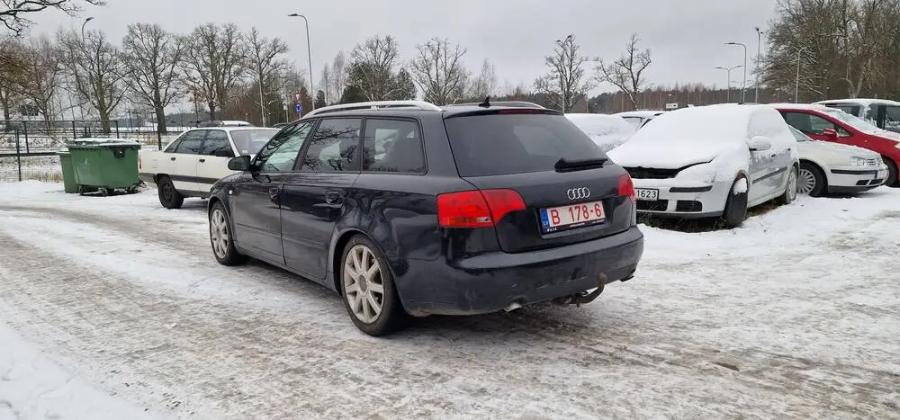 Melns Audi A4 2007 Valmiera, ar dzinēja tilpumu 2.70 L un nobraukumu 433 tūkst. km par 2500 €, foto 5 vietnē AUTOMOTO.COM.LV