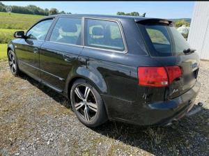 Black Audi A4 2007 in Kaunas, with an engine capacity of 1.97 L and mileage of 238 thousand km for 2800 €, photo 5 on AUTOMOTO.COM.LV