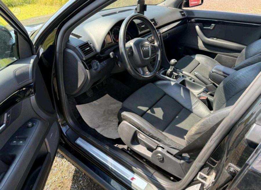 Black Audi A4 2007 in Kaunas, with an engine capacity of 1.97 L and mileage of 238 thousand km for 2800 €, photo 6 on AUTOMOTO.COM.LV