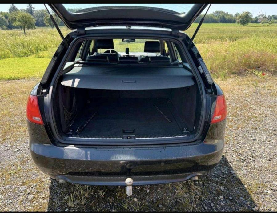 Black Audi A4 2007 in Kaunas, with an engine capacity of 1.97 L and mileage of 238 thousand km for 2800 €, photo 10 on AUTOMOTO.COM.LV