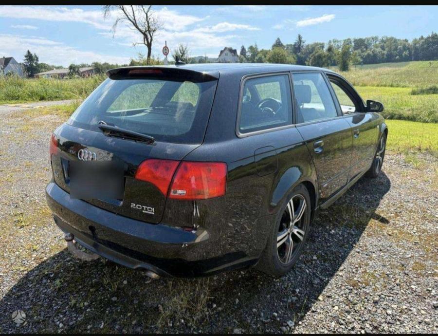 Black Audi A4 2007 in Kaunas, with an engine capacity of 1.97 L and mileage of 238 thousand km for 2800 €, photo 11 on AUTOMOTO.COM.LV