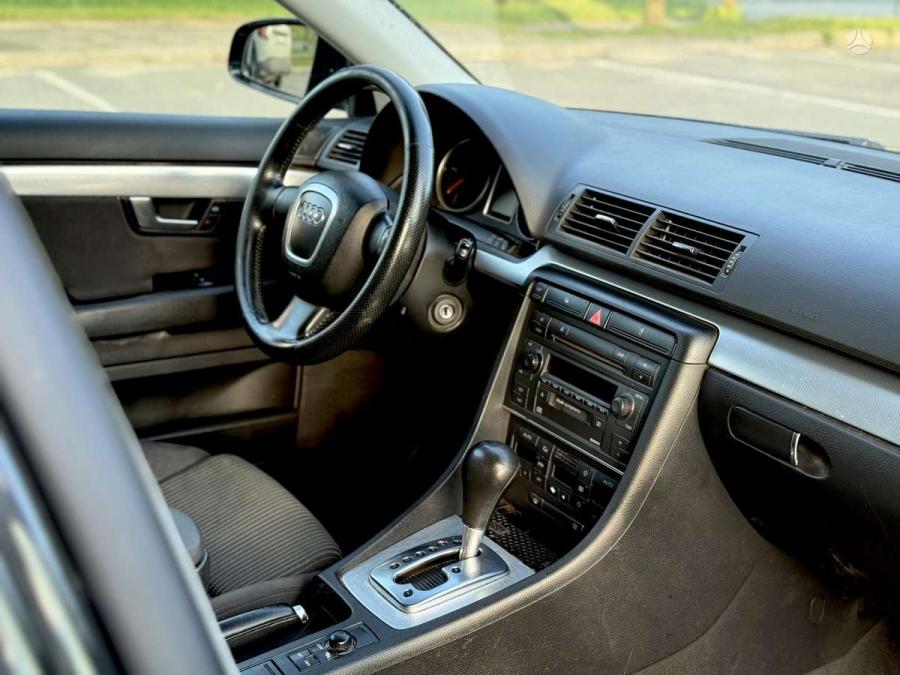 Melns Audi A4 2007 Viļņa, ar dzinēja tilpumu 2.00 L un nobraukumu 289 tūkst. km par 1850 €, foto 9 vietnē AUTOMOTO.COM.LV