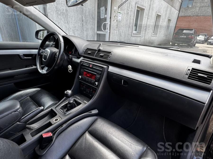 Melns Audi A4 2007 Daugavpils, ar dzinēja tilpumu 2.70 L un nobraukumu 0 tūkst. km par 2300 €, foto 13 vietnē AUTOMOTO.COM.LV