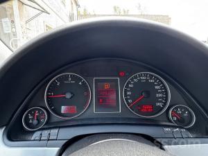 Melns Audi A4 2007 Daugavpils, ar dzinēja tilpumu 2.70 L un nobraukumu 0 tūkst. km par 2300 €, foto 15 vietnē AUTOMOTO.COM.LV