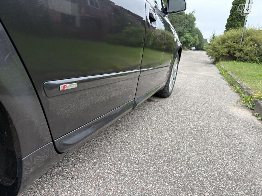 Black Audi A4 2007 in Vilnius, with an engine capacity of 3.00 L and mileage of 360 thousand km for 1799 €, photo 7 on AUTOMOTO.COM.LV