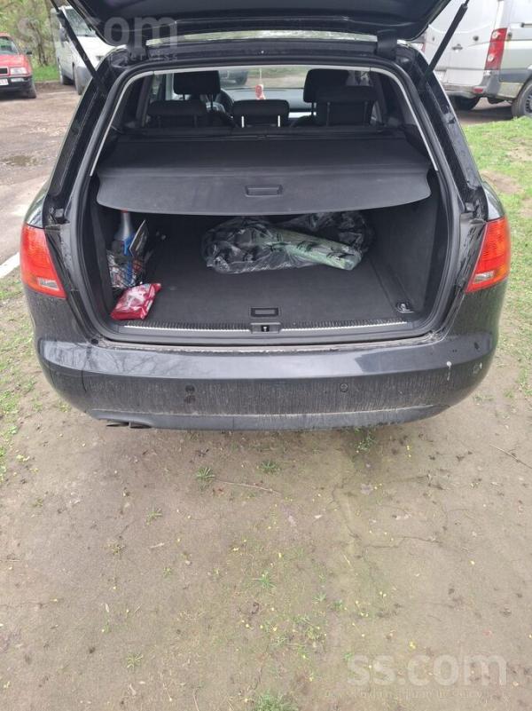Melns Audi A4 2007 Jēkabpils, ar dzinēja tilpumu 1.90 L un nobraukumu 210 tūkst. km par 3200 €, foto 5 vietnē AUTOMOTO.COM.LV