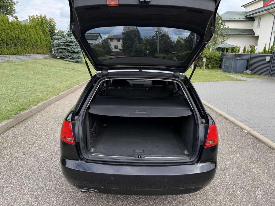 Melns Audi A4 2007 Viļņa, ar dzinēja tilpumu 1.99 L un nobraukumu 240 tūkst. km par 3200 €, foto 14 vietnē AUTOMOTO.COM.LV