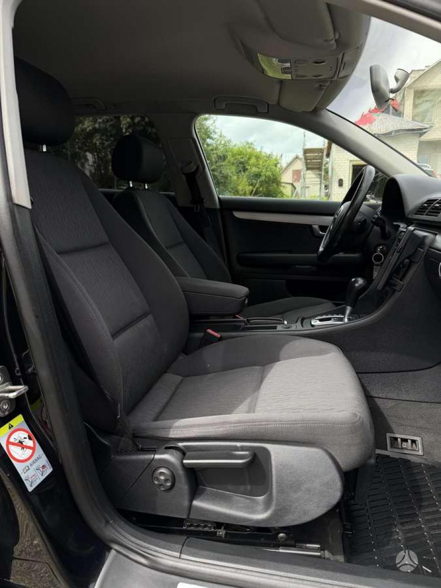 Melns Audi A4 2007 Viļņa, ar dzinēja tilpumu 1.99 L un nobraukumu 240 tūkst. km par 3200 €, foto 24 vietnē AUTOMOTO.COM.LV