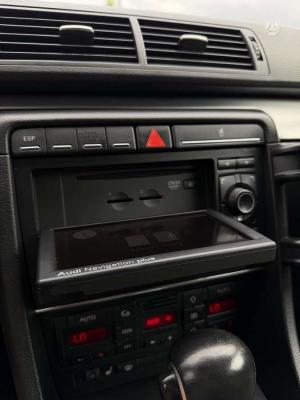 Melns Audi A4 2007 Viļņa, ar dzinēja tilpumu 1.99 L un nobraukumu 240 tūkst. km par 3200 €, foto 26 vietnē AUTOMOTO.COM.LV