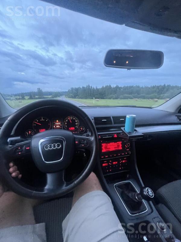 Black Audi A4 2007 in Valmiera, with an engine capacity of 2.00 L and mileage of 345 thousand km for 1750 €, photo 6 on AUTOMOTO.COM.LV