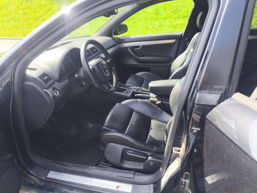 Melns Audi A4 2007 Panevēža, ar dzinēja tilpumu 1.97 L un nobraukumu 362 tūkst. km par 2200 €, foto 13 vietnē AUTOMOTO.COM.LV