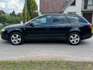 Melns Audi A4 2007 Utena, ar dzinēja tilpumu 1.99 L un nobraukumu 290 tūkst. km par 3100 €, foto 6 vietnē AUTOMOTO.COM.LV