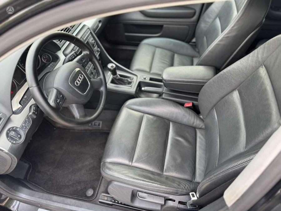 Melns Audi A4 2007 Utena, ar dzinēja tilpumu 1.99 L un nobraukumu 290 tūkst. km par 3100 €, foto 15 vietnē AUTOMOTO.COM.LV