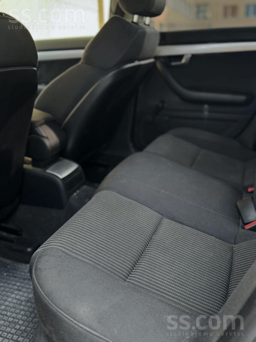 Melns Audi A4 2007 Krāslava, ar dzinēja tilpumu 2.00 L un nobraukumu 280 tūkst. km par 4100 €, foto 10 vietnē AUTOMOTO.COM.LV