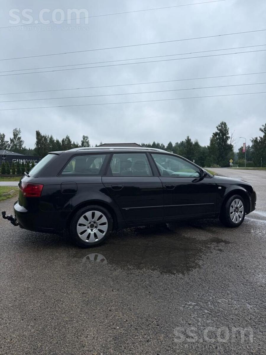 Melns Audi A4 2007 Rīga, ar dzinēja tilpumu 2.00 L un nobraukumu 340 tūkst. km par 1700 €, foto 4 vietnē AUTOMOTO.COM.LV