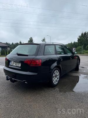 Melns Audi A4 2007 Rīga, ar dzinēja tilpumu 2.00 L un nobraukumu 340 tūkst. km par 1700 €, foto 7 vietnē AUTOMOTO.COM.LV
