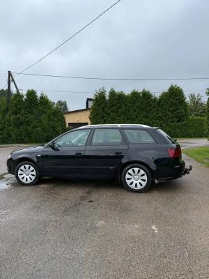 Black Audi A4 2007 in Riga, with an engine capacity of 2.00 L and mileage of 340 thousand km for 1700 €, photo 5 on AUTOMOTO.COM.LV