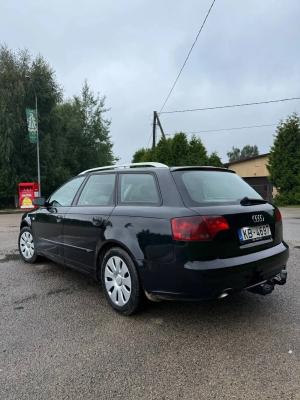 Black Audi A4 2007 in Riga, with an engine capacity of 2.00 L and mileage of 340 thousand km for 1700 €, photo 6 on AUTOMOTO.COM.LV