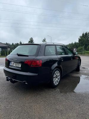 Black Audi A4 2007 in Riga, with an engine capacity of 2.00 L and mileage of 340 thousand km for 1700 €, photo 7 on AUTOMOTO.COM.LV