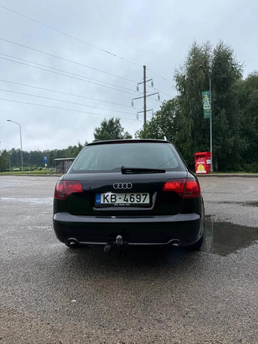 Black Audi A4 2007 in Riga, with an engine capacity of 2.00 L and mileage of 340 thousand km for 1700 €, photo 8 on AUTOMOTO.COM.LV