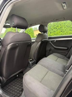 Black Audi A4 2007 in Riga, with an engine capacity of 2.00 L and mileage of 340 thousand km for 1700 €, photo 14 on AUTOMOTO.COM.LV