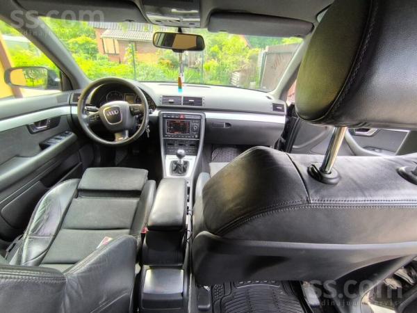 Black Audi A4 2007 in Jelgava, with an engine capacity of 2.00 L and mileage of 333 thousand km for 4400 €, photo 8 on AUTOMOTO.COM.LV