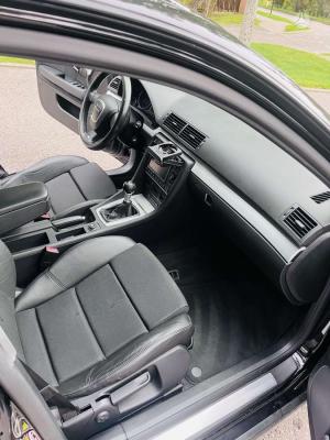 Melns Audi A4 2007 Viļņa, ar dzinēja tilpumu 2.70 L un nobraukumu 333 tūkst. km par 2150 €, foto 8 vietnē AUTOMOTO.COM.LV