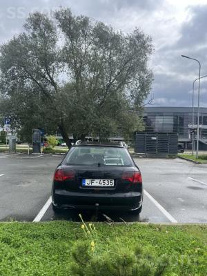 Black Audi A4 2007 in Riga, with an engine capacity of 2.00 L and mileage of 390 thousand km for 1390 €, photo 7 on AUTOMOTO.COM.LV