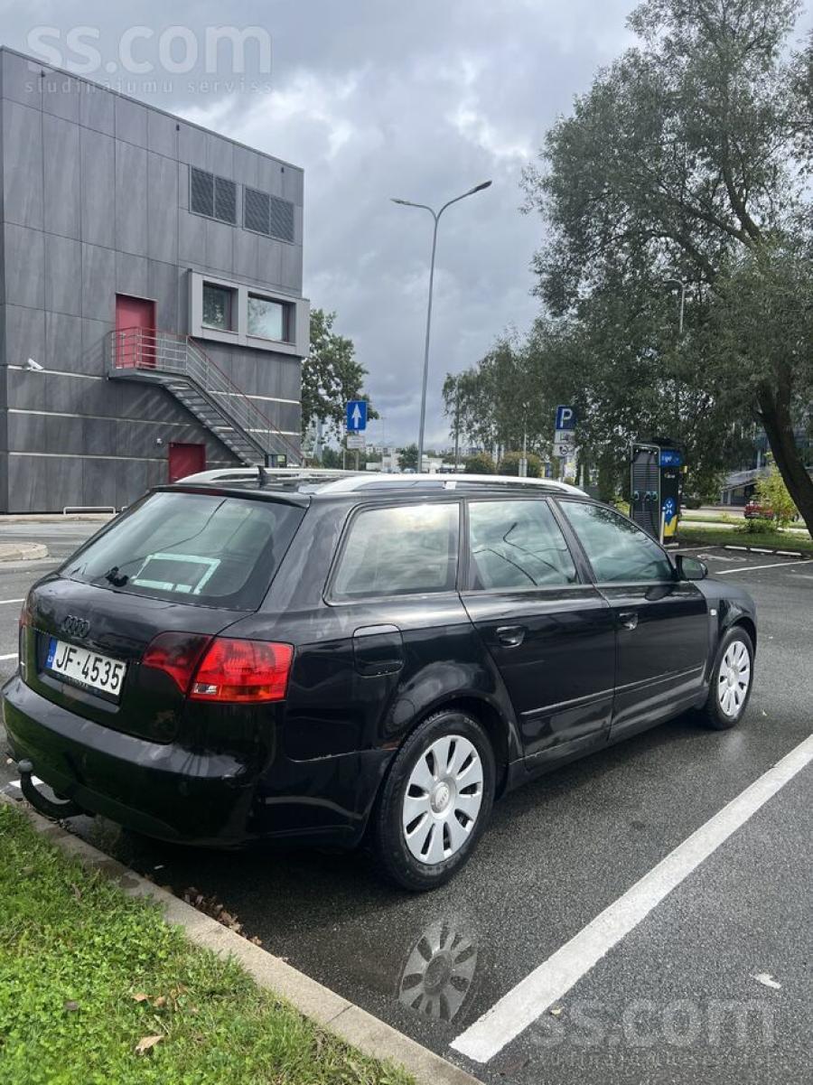 Black Audi A4 2007 in Riga, with an engine capacity of 2.00 L and mileage of 390 thousand km for 1390 €, photo 8 on AUTOMOTO.COM.LV