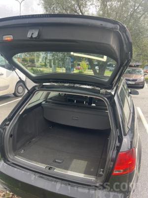 Black Audi A4 2007 in Riga, with an engine capacity of 2.00 L and mileage of 390 thousand km for 1390 €, photo 15 on AUTOMOTO.COM.LV