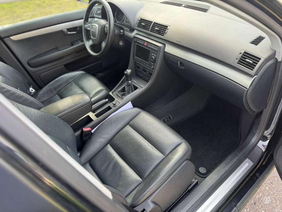 Melns Audi A4 2007 Utena, ar dzinēja tilpumu 1.99 L un nobraukumu 290 tūkst. km par 2999 €, foto 13 vietnē AUTOMOTO.COM.LV