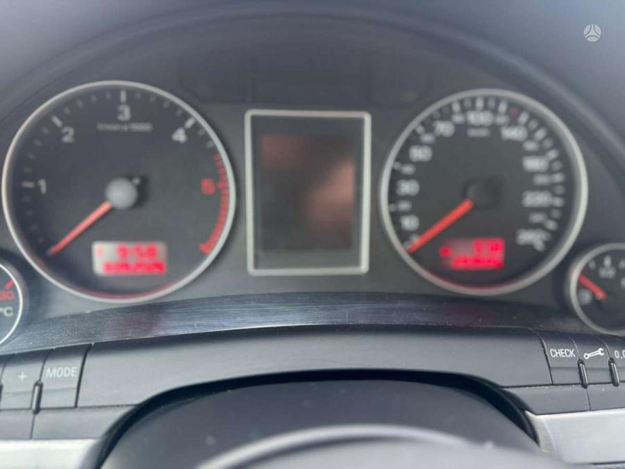 Melns Audi A4 2007 Utena, ar dzinēja tilpumu 1.99 L un nobraukumu 290 tūkst. km par 2999 €, foto 14 vietnē AUTOMOTO.COM.LV