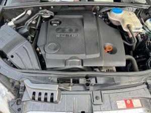 Melns Audi A4 2007 Utena, ar dzinēja tilpumu 1.99 L un nobraukumu 290 tūkst. km par 2999 €, foto 18 vietnē AUTOMOTO.COM.LV