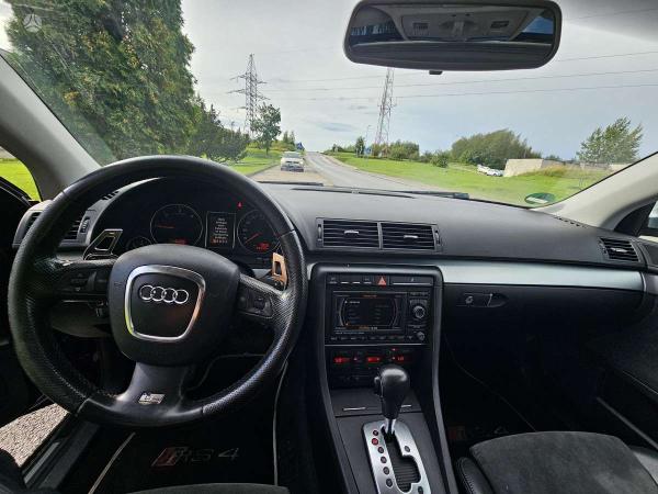 Black Audi A4 2007 in Jonava, with an engine capacity of 1.99 L and mileage of 294 thousand km for 2499 €, photo 11 on AUTOMOTO.COM.LV
