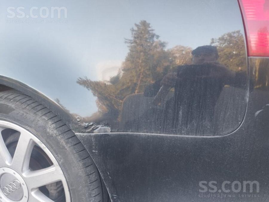 Melns Audi A4 2007 Jūrmala, ar dzinēja tilpumu 2.00 L un nobraukumu 345 tūkst. km par 2400 €, foto 10 vietnē AUTOMOTO.COM.LV