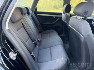 Black Audi A4 2007 in Riga, with an engine capacity of 2.00 L and mileage of 278 thousand km for 2600 €, photo 8 on AUTOMOTO.COM.LV