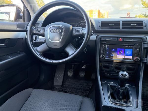 Melns Audi A4 2007 Rīga, ar dzinēja tilpumu 2.00 L un nobraukumu 278 tūkst. km par 2600 €, foto 9 vietnē AUTOMOTO.COM.LV