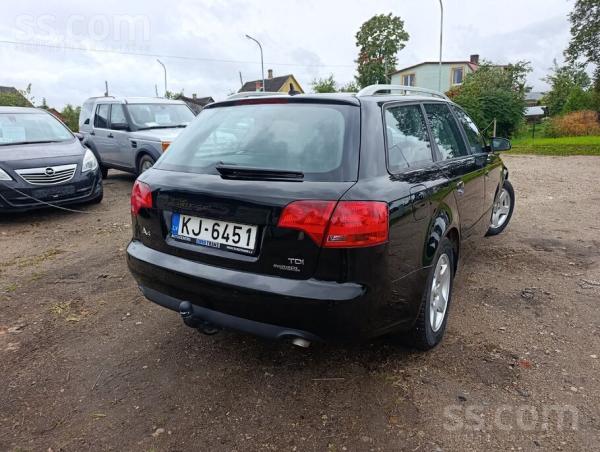 Audi A4 2007 Rēzekne vietnē Melns Audi A4 2007 Rēzekne, ar dzinēja tilpumu 2.00 L un nobraukumu 394 tūkst. km par 2700 €, foto 6 vietnē AUTOMOTO.COM.LV