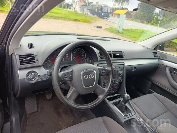 Audi A4 2007 Rēzekne vietnē Melns Audi A4 2007 Rēzekne, ar dzinēja tilpumu 2.00 L un nobraukumu 394 tūkst. km par 2700 €, foto 9 vietnē AUTOMOTO.COM.LV