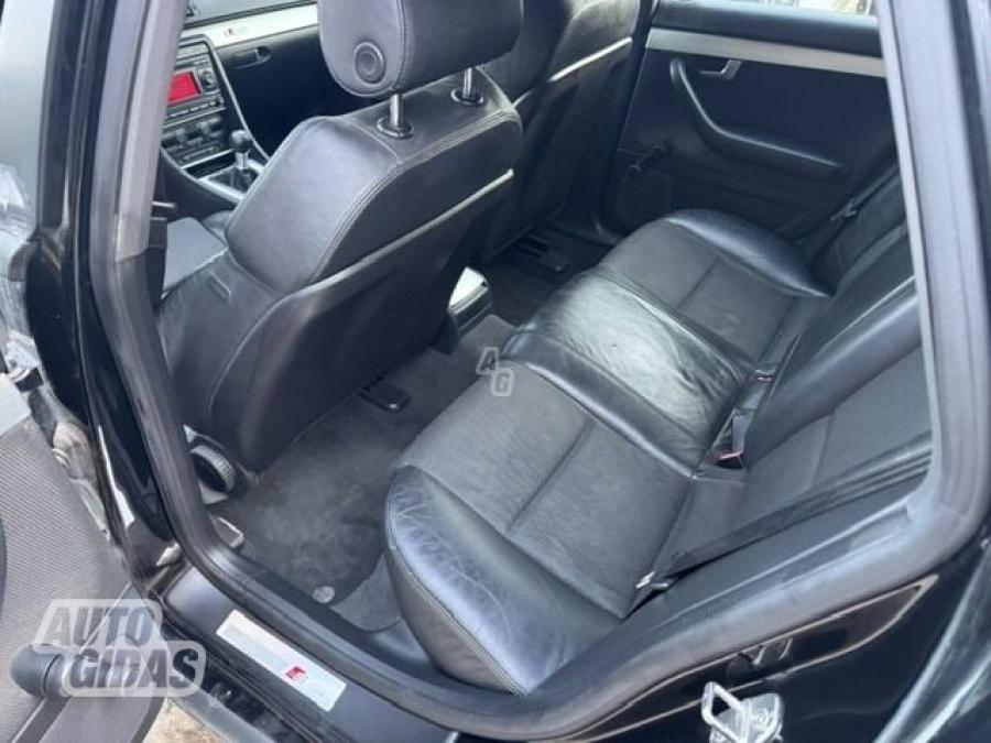 Melns Audi A4 2007 Vilkaviškis, ar dzinēja tilpumu 2.00 L un nobraukumu 338 tūkst. km par 2390 €, foto 12 vietnē AUTOMOTO.COM.LV