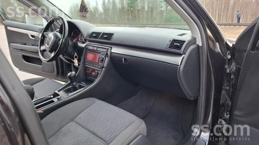 Black Audi A4 2007 in Daugavpils, with an engine capacity of 2.00 L and mileage of 331 thousand km for 3100 €, photo 14 on AUTOMOTO.COM.LV
