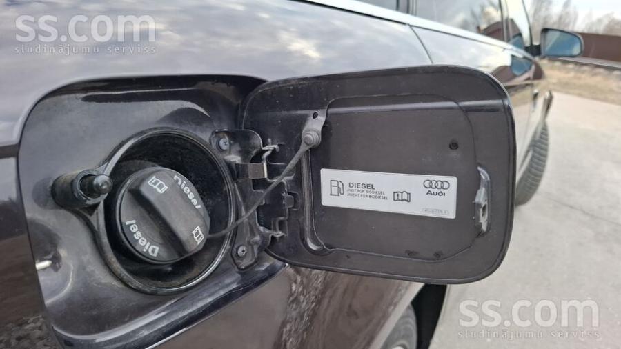 Black Audi A4 2007 in Daugavpils, with an engine capacity of 2.00 L and mileage of 331 thousand km for 3100 €, photo 16 on AUTOMOTO.COM.LV