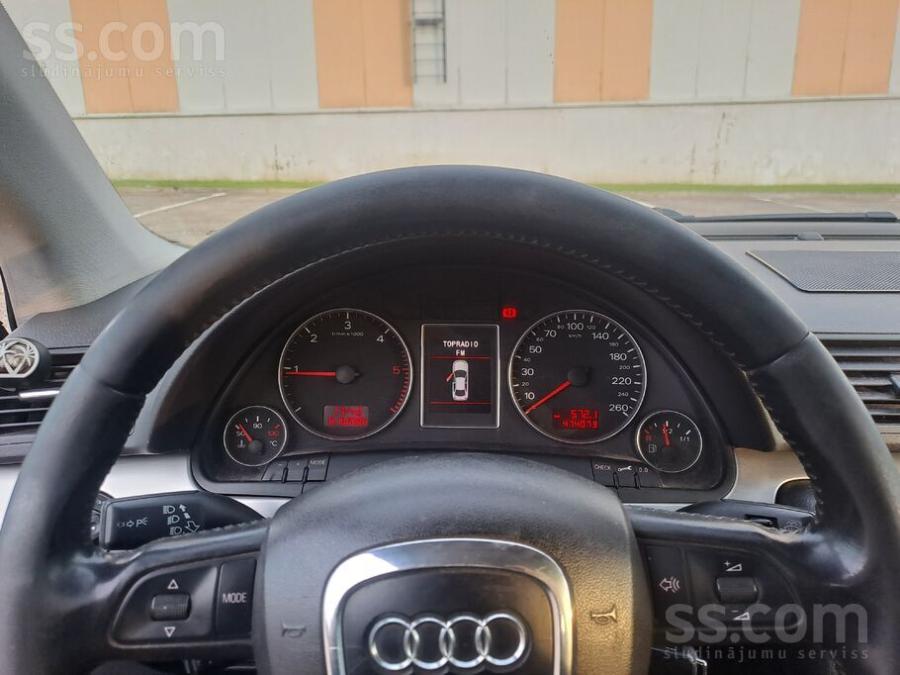 Black Audi A4 2007 in Riga, with an engine capacity of 2.00 L and mileage of 474 thousand km for 1680 €, photo 5 on AUTOMOTO.COM.LV